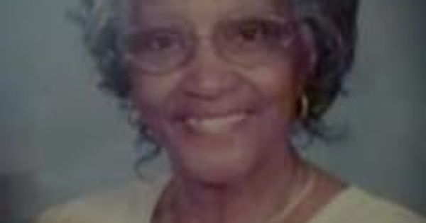 Lottie Smith Obituary in Durham at Holloway Memorial Funeral Home, Inc ...