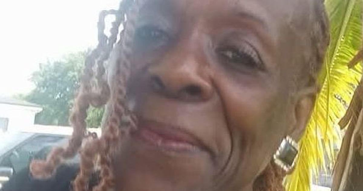 Mrs. Carolyn Rhonda Perry Obituary in Hollywood at Eric L. Wilson ...